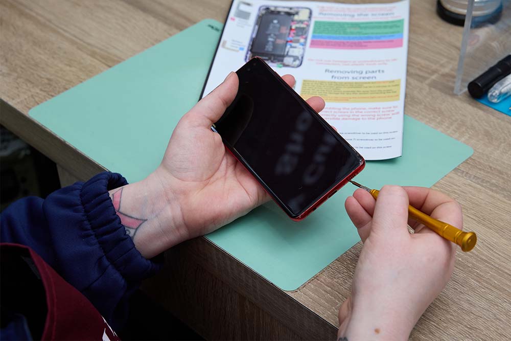 Phone Trade-In | Sell My Phone | Timpson
