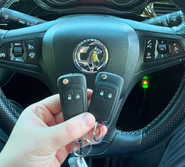 Renault Replacement Car Keys | Timpson